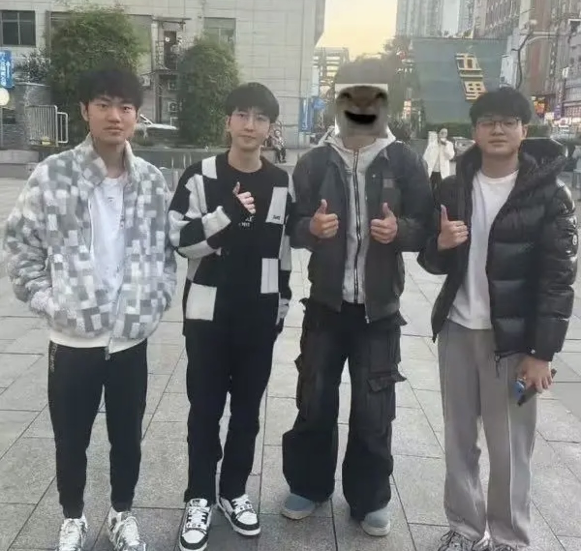 xun导！！！啊？果然没有取错的外号！-英雄联盟丨LPL-虎扑社区