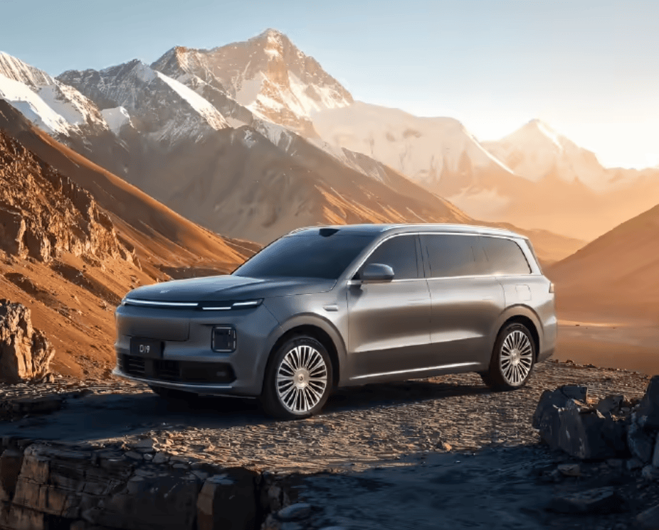 [流言板]零跑D19旗舰SUV液态银车色官图公布，提供纯电版及增程版-汽车-汽车区-虎扑社区